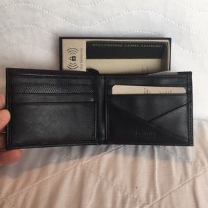 Kenneth Cole Reaction | Bags | Kenneth Cole Mens Bi Fold Black Wallet ...
